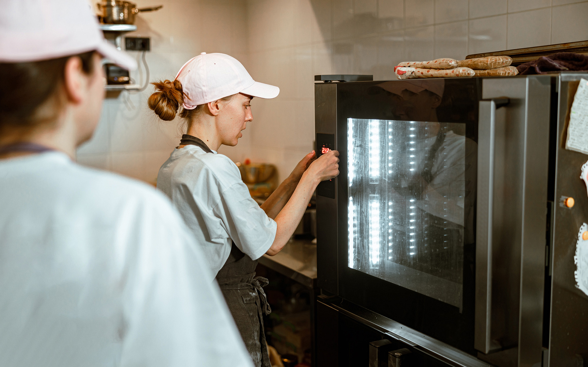 How Labor-Saving Ovens Cut Costs for Convenience Store